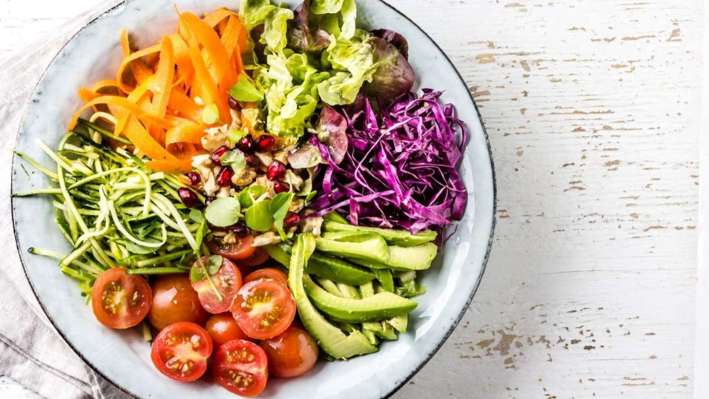 Diversidade de alimentos coloridos garante mais nutrientes no prato ...