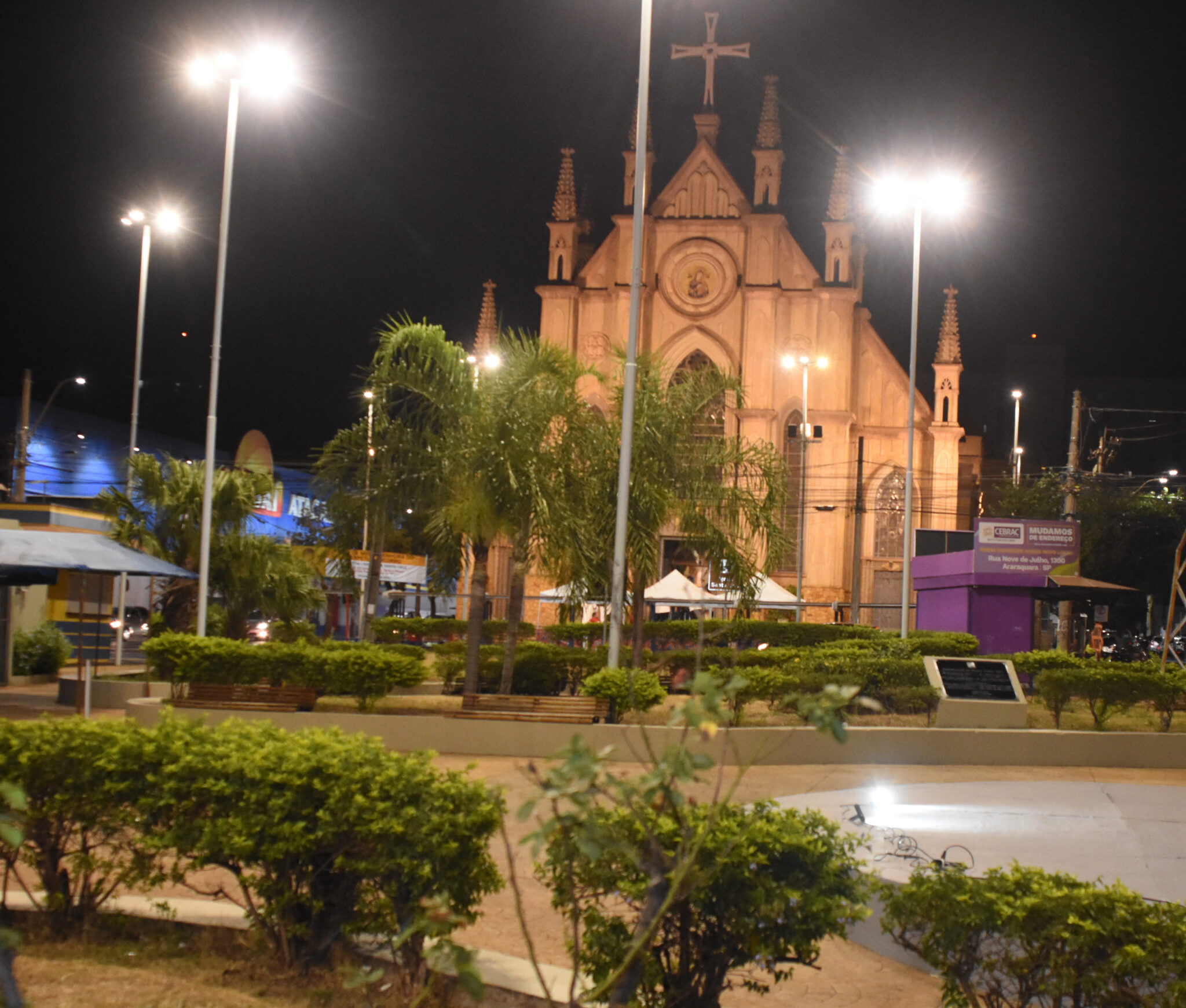 Ato celebra nova denominação da Praça Santa Cruz, em Araraquara ...